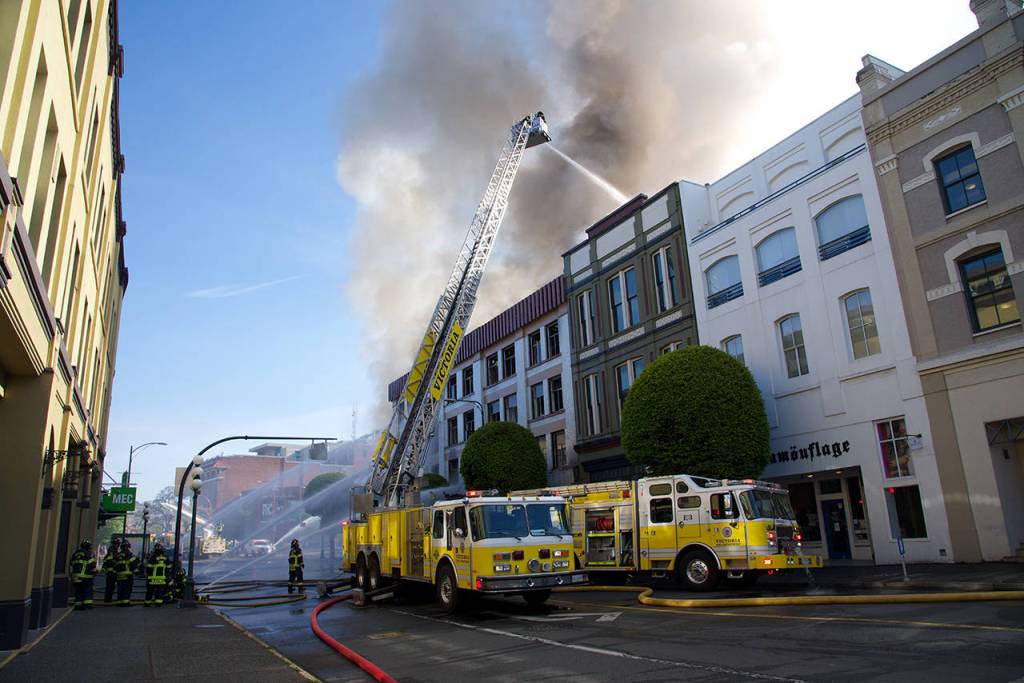 One man missing in relation to downtown Victoria fire | Peninsula News ...