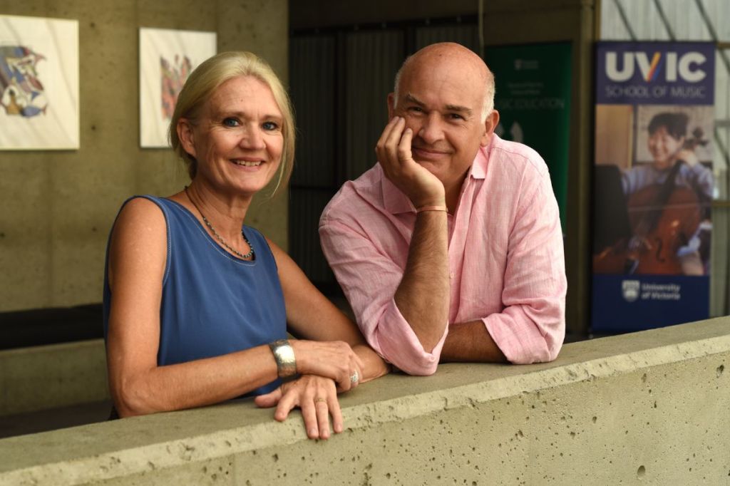 Greater Victoria opera power couple sing their own tune of love ...